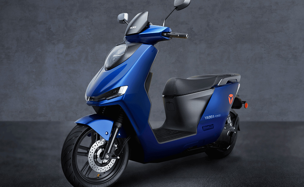Yadea F200 สกู๊ตเตอร์ไฟฟ้าดีไซน์สปอร์ตพรีเมี่ยม สเปคไม่ธรรมดา