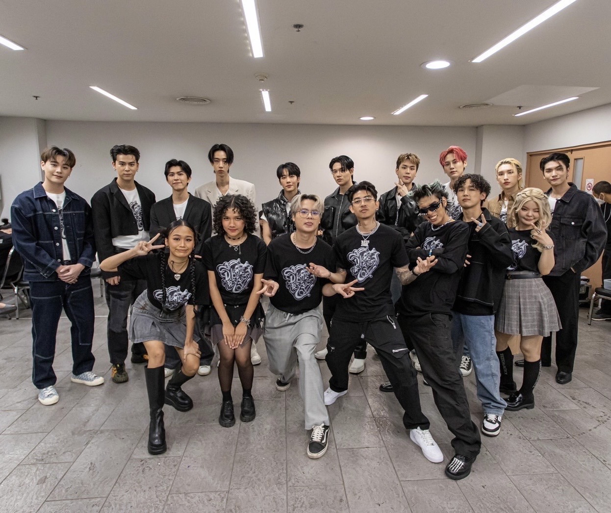 “จิ้นกันให้ YUPP!” ครั้งแรกกับคอนเสิร์ตต่างขั้วระหว่างสาย จิ้น-YUPP!จับ ...